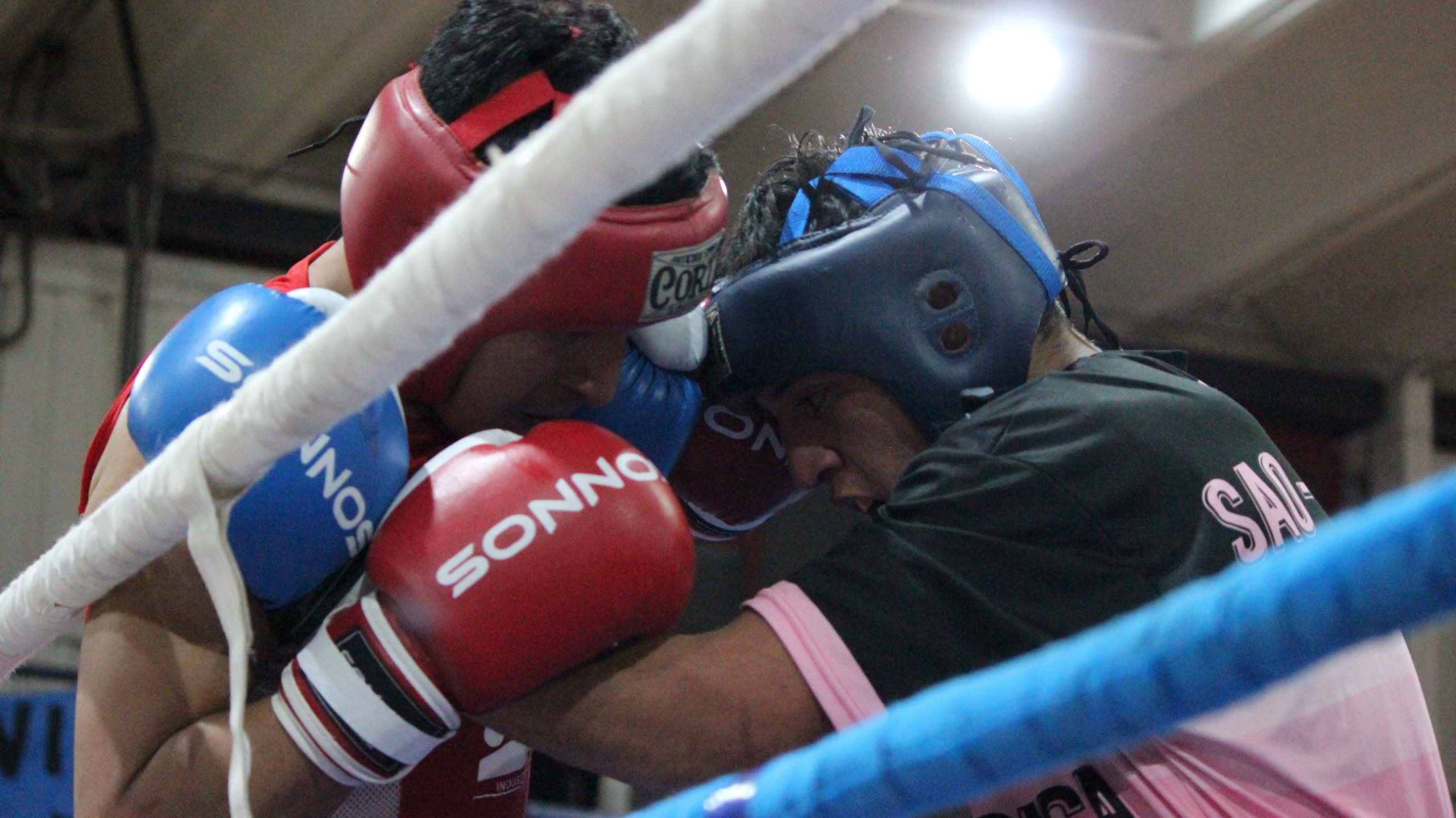 Viedma recibe una nueva velada de boxeo | Archivo Provincial de la Memoria